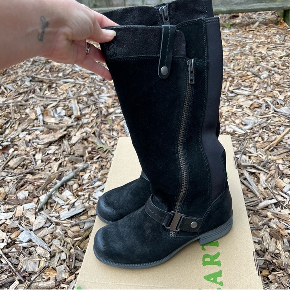 Earth Origins | Shoes | New Earth Origins Portia Black Cow Suede Pull ...